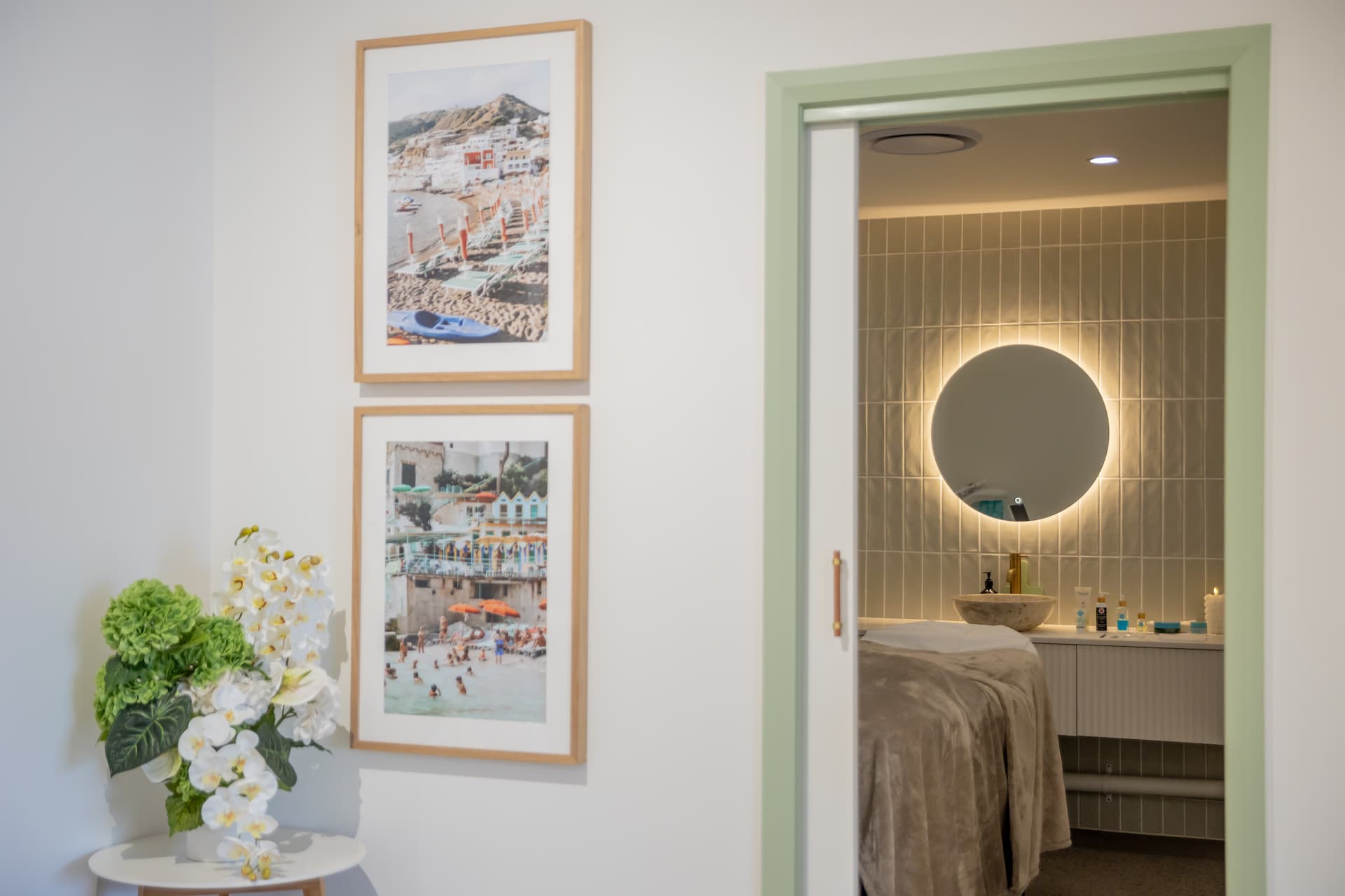 Automated Spray Tan Booth | Noosa Brow Co
